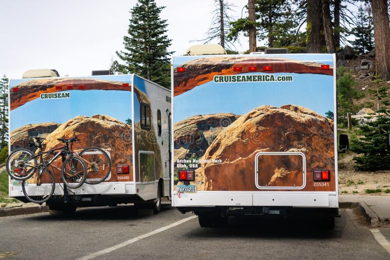 Parking Lot at Yosemite Park Editorial Photography - Image of yosemite ... Parking Lot at Yosemite Park Editorial Photography - Image of yosemite ...