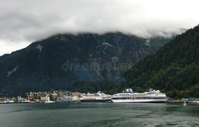 Juneau Waterfront editorial photography. Image of alaska - 11045637