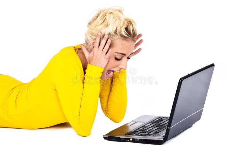 Junge Frau Frustriert Mit Laptop Stockbild - Bild von lügen ...