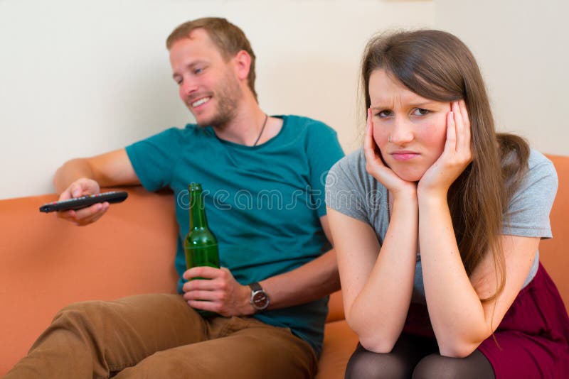 Frustrierte Paare stockbild. Bild von frau, tiefstand - 17541043