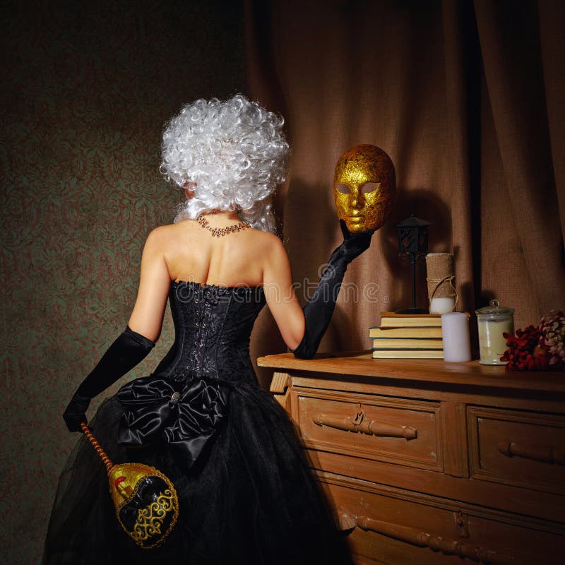 Junge Kurtisane stockbild. Bild von schauen, kaukasisch - 45176105