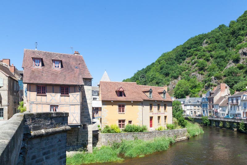7 Mei 2015, Aubusson, Creuse, Frankrijk Pont DE La Terrade, En ...
