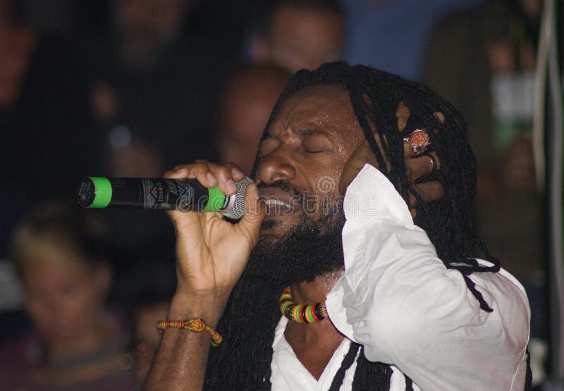 Rap Artist Christopher Smith Stock Photo - Image of concert, mesh: 11462574