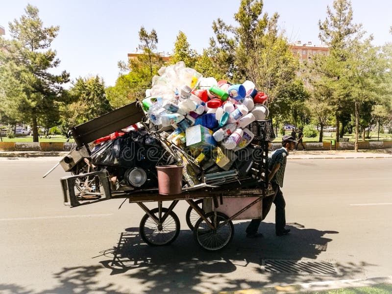 691 Junk Load Stock Photos - Free & Royalty-Free Stock Photos from ...