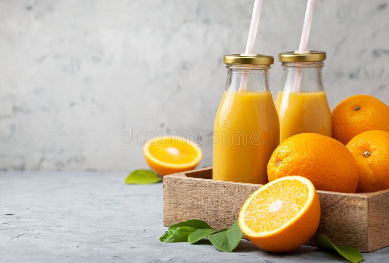 Jus d'orange image stock. Image du nature, froid, citron - 102804937