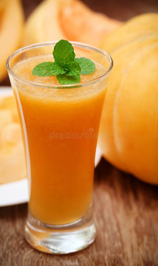 Jus De Melo Ou De Cantaloup De Cucumis Photo stock - Image du sain ...