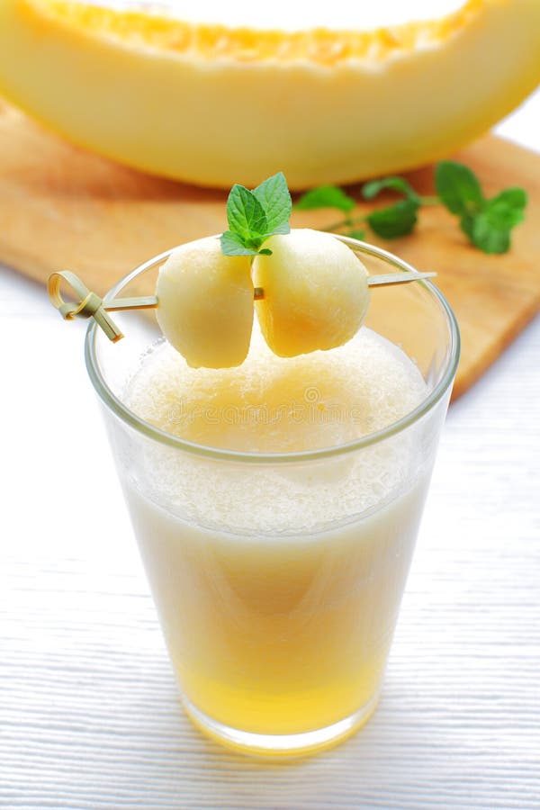 Jus de melon image stock. Image du régénération, crémeux - 26035845