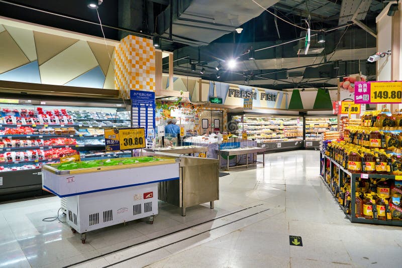JUSCO editorial image. Image of hypermarket, goods, commercial - 102934070