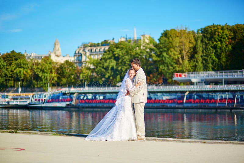 Happy Just Married Couple in Paris Stock Image - Image of bride, paris ...