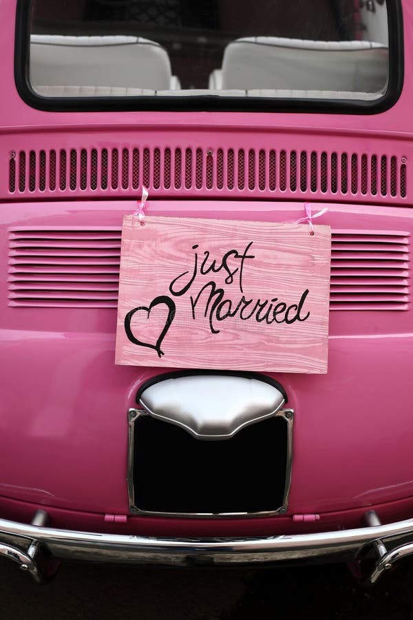 Just Married Wedding Sign on Car Stock Photo - Image of boot, newlyweds ...