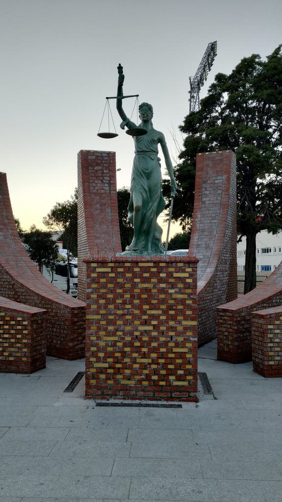 Justice monument editorial stock image. Image of beach - 135562004