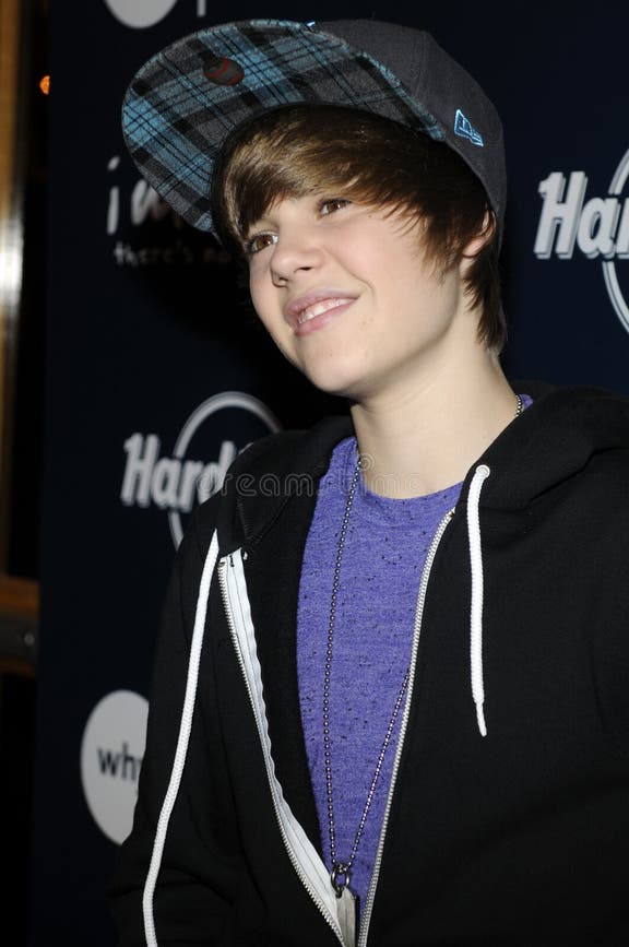 Justin Bieber Appearing Live. Editorial Stock Image - Image of artist ...