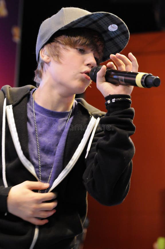 Justin Bieber Performing Live. Editorial Photo - Image of music ...