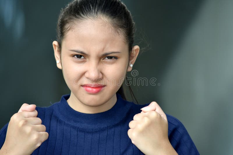 Juventud Linda Enojada De La Muchacha Foto de archivo - Imagen de ...