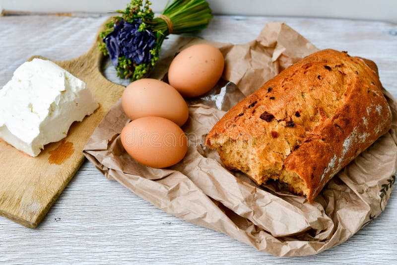 Kaas, Melk, Brood En Eieren Stock Afbeelding - Image of groep, eten ...