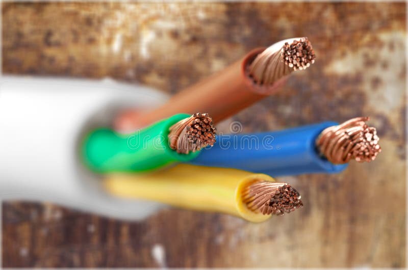 Kabel stock afbeelding. Image of kabel, brandstof, koper - 112485645