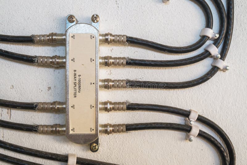 Kabelfernsehen-System Durch Draht Mit Kabel-Signal-Teiler In AP ...