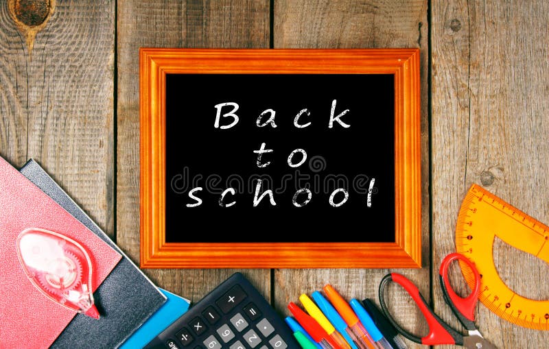 Kader En Schoolhulpmiddelen Verticaal Stock Foto - Image of apparatuur ...