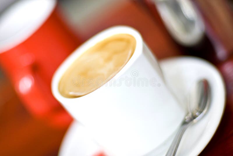 Kaffee mit Milch stockfoto. Bild von energiequelle, energie - 3827608