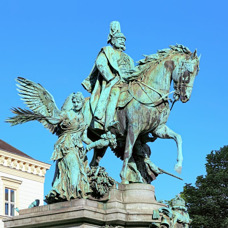 Kaiser Wilhelm Monument in Dusseldorf, Deutschland Stockfoto - Bild von ...