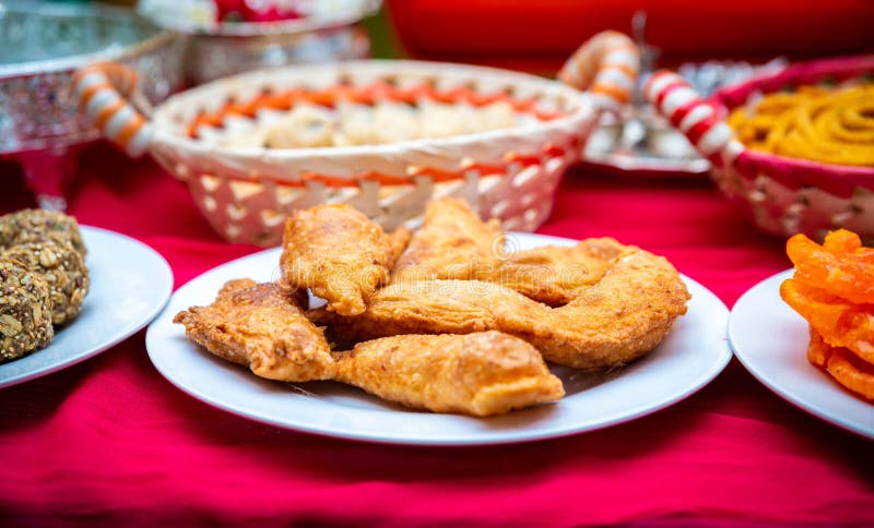 Kajjikaya, Comida Indiana, Salgadinhos Indianos Foto de Stock - Imagem ...