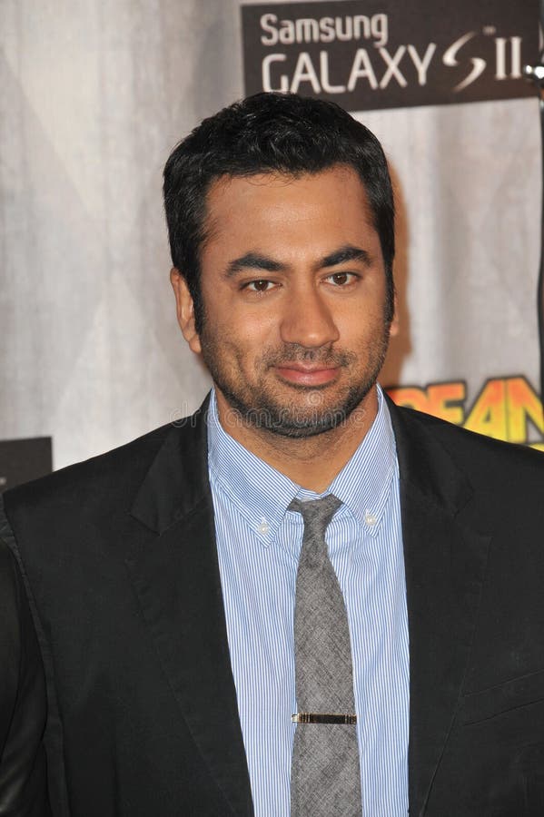 Kal Penn editorial stock image. Image of penn, awards - 21785814