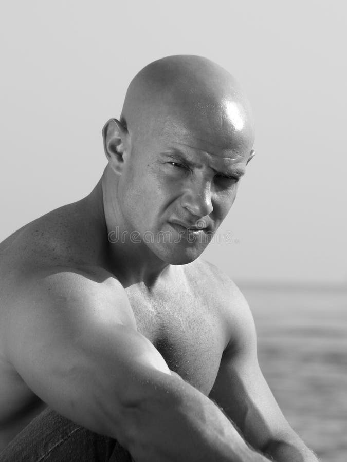 Kale man stock afbeelding. Image of vorm, lichaam, sterkte - 6800007