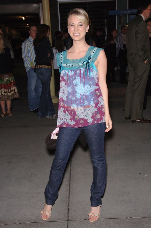 Kaley Cuoco editorial image. Image of standing, actress - 24926580