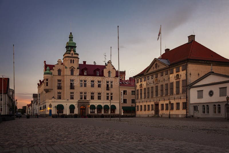 Gammal Stad Av Kalmar - Larmtorget Arkivfoto - Bild av well, medeltida ...