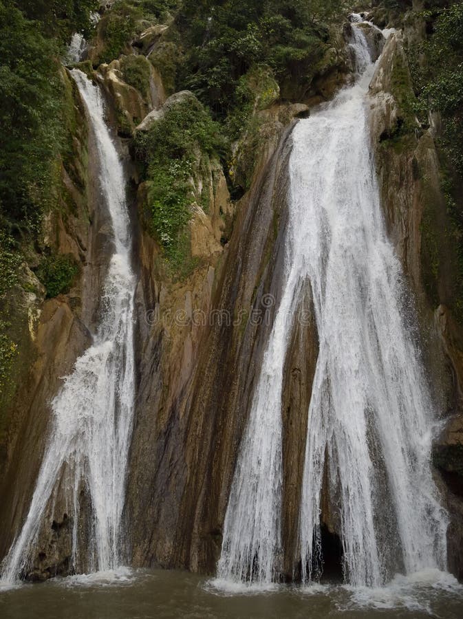 Kampty fall mussoorie stock image. Image of view, natural - 126970739