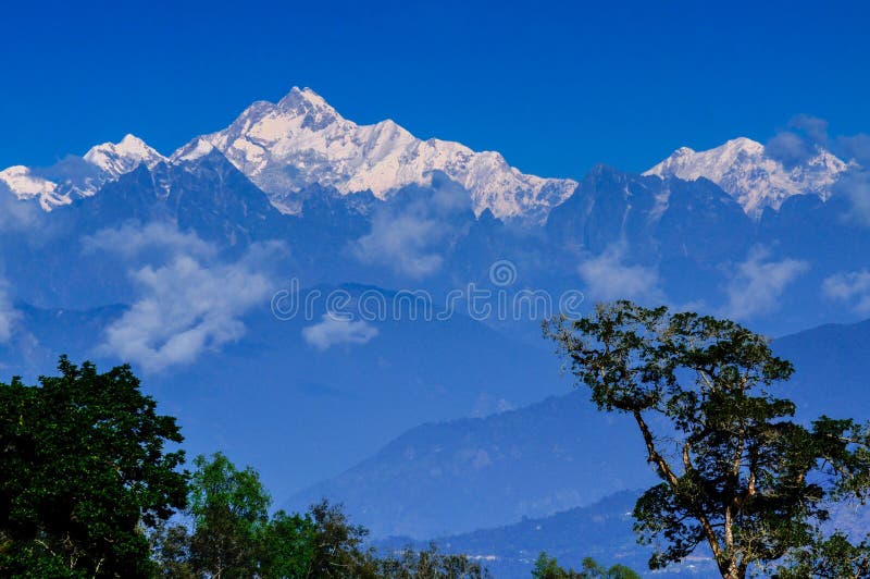 Kanchenjunga Mountain Peak, Sikkim Stock Photo - Image of background, clear: 36370970