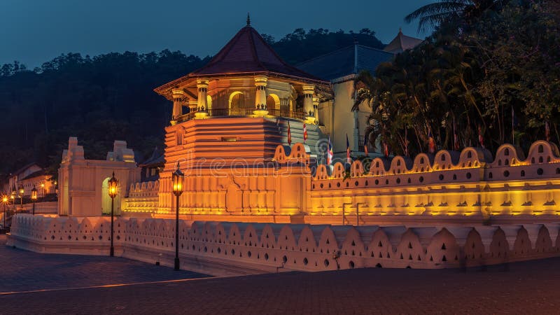 Kandy, Sri Lanka: Temple of the Tooth at Night Stock Photo - Image of ...