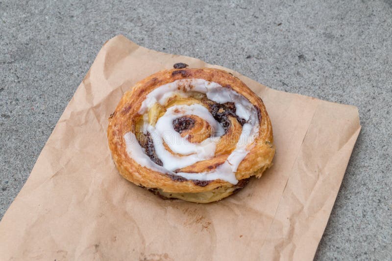 Kanelsnegle Danish Cinnamon Buns. Danish Cinnamon Snails Stock Photo ...