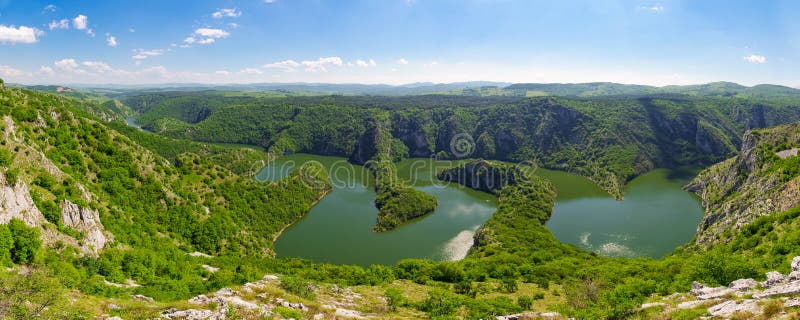 Kanjon Uvac arkivfoto. Bild av barlast - 100655554