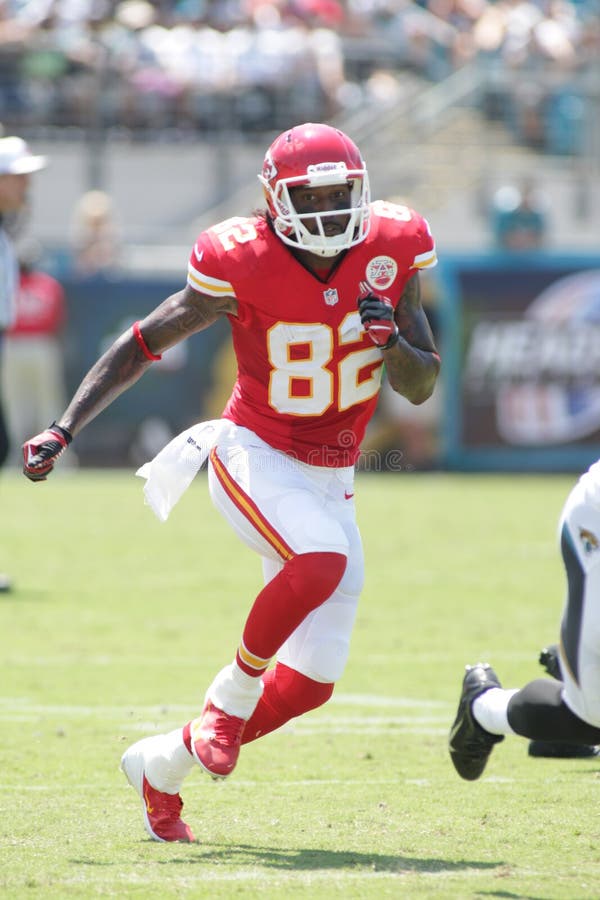 Dwayne Bowe editorial image. Image of running, back - 178391520