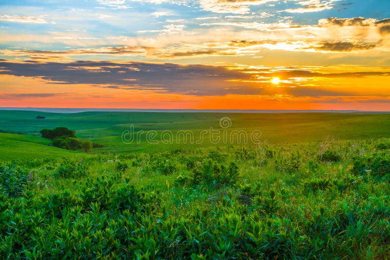 Kansas Sunset in the Flint Hills Stock Photo - Image of flint ...