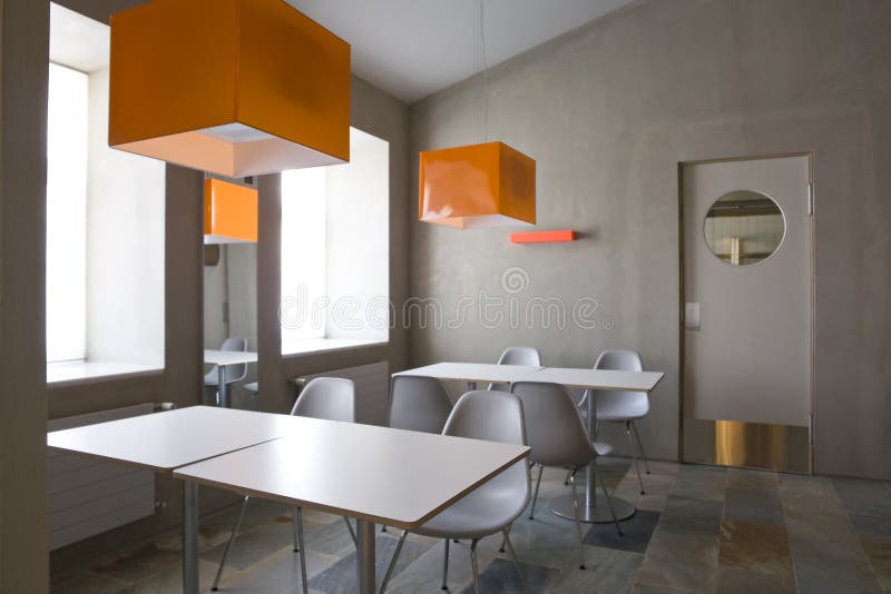 Kantine stockbild. Bild von quadrat, leer, orange, fenster - 15237279