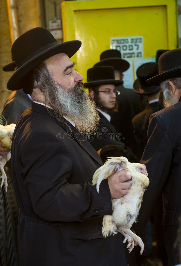 Kaparot editorial photo. Image of jerusalem, religion - 28336851