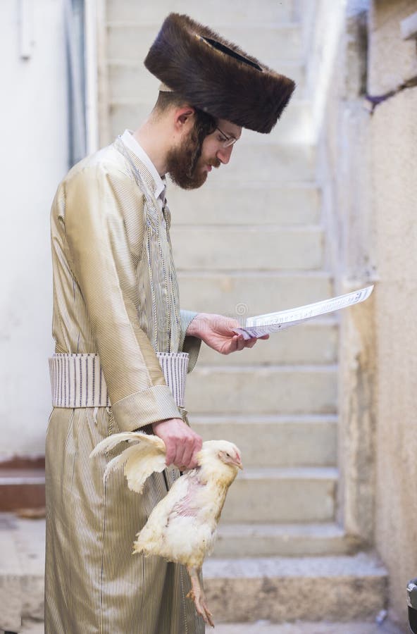 Kaparot Ceremony editorial photography. Image of ceremony - 21466597