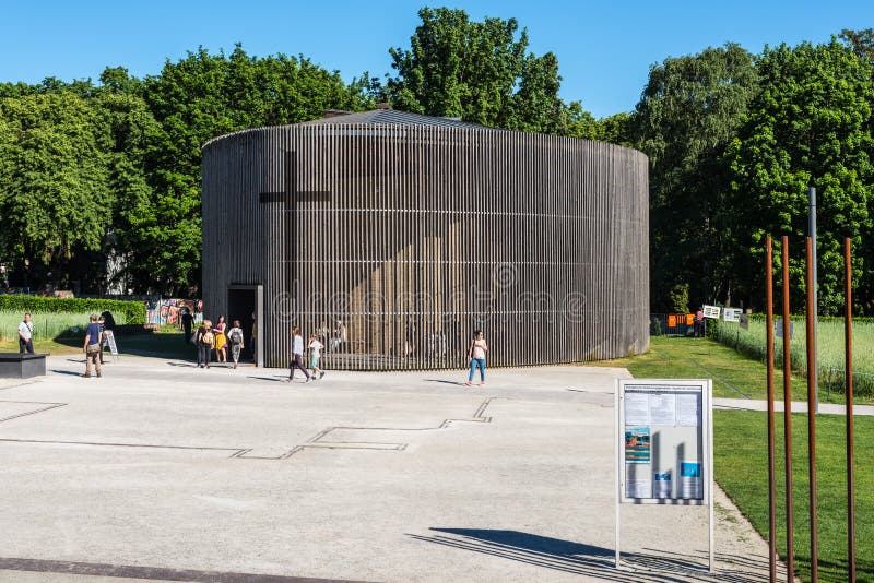 Kapel Van Verzoening in Berlijn, Duitsland Redactionele Foto - Image of ...