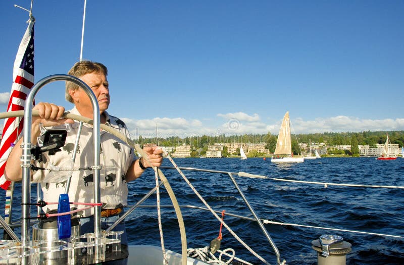 Kapitein En De Bemanning Van De Zeilboot Stock Foto - Image of boten ...