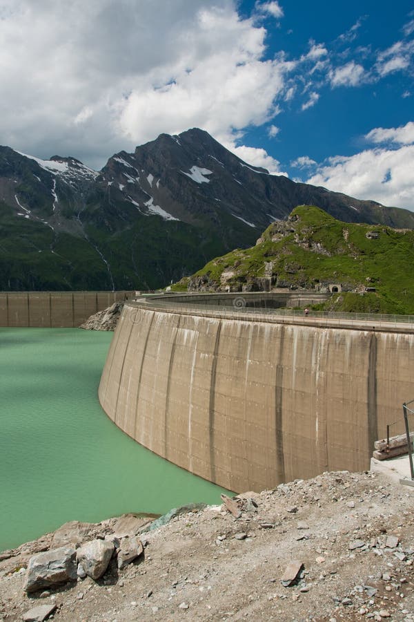 Kaprun Dam, lake and Alps stock image. Image of high - 24368491