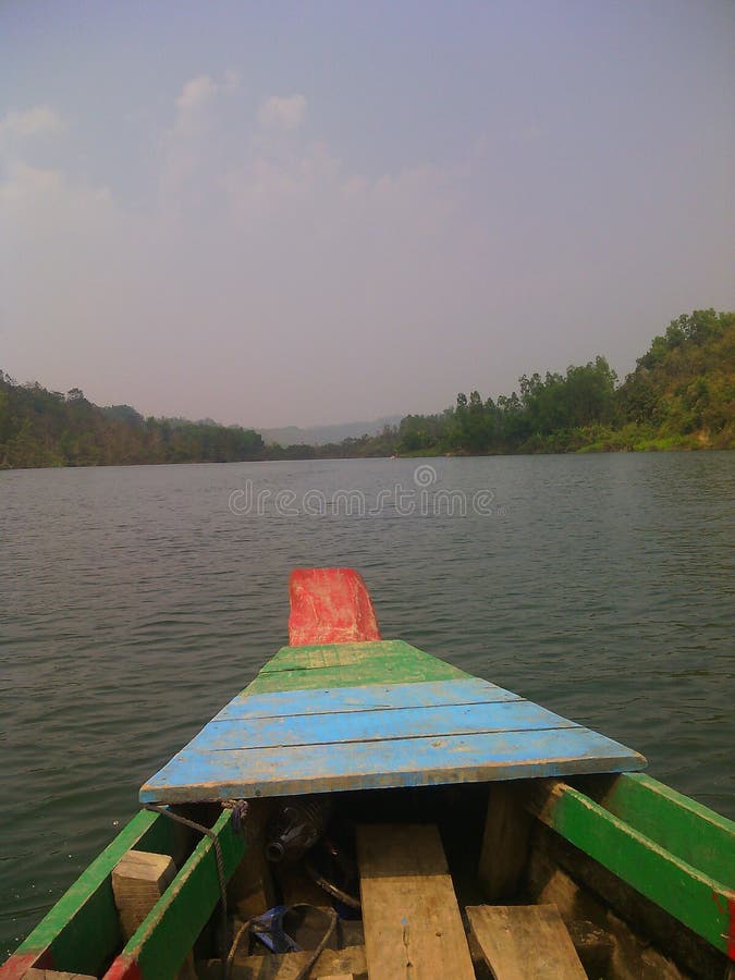 Kapti lake river boat stock photo. Image of boat, kapti - 113586908