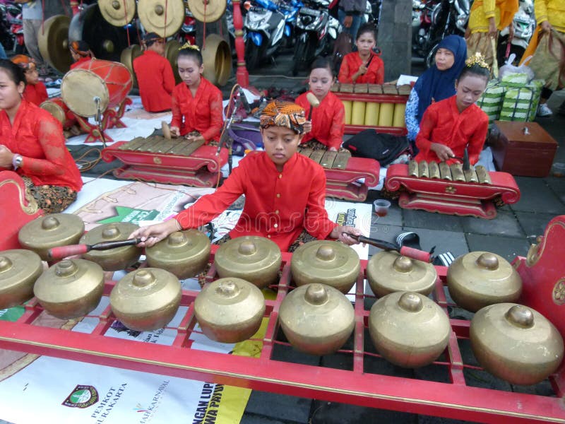 Art of Karawitan Indonesia foto de archivo editorial. Imagen de bodas ...