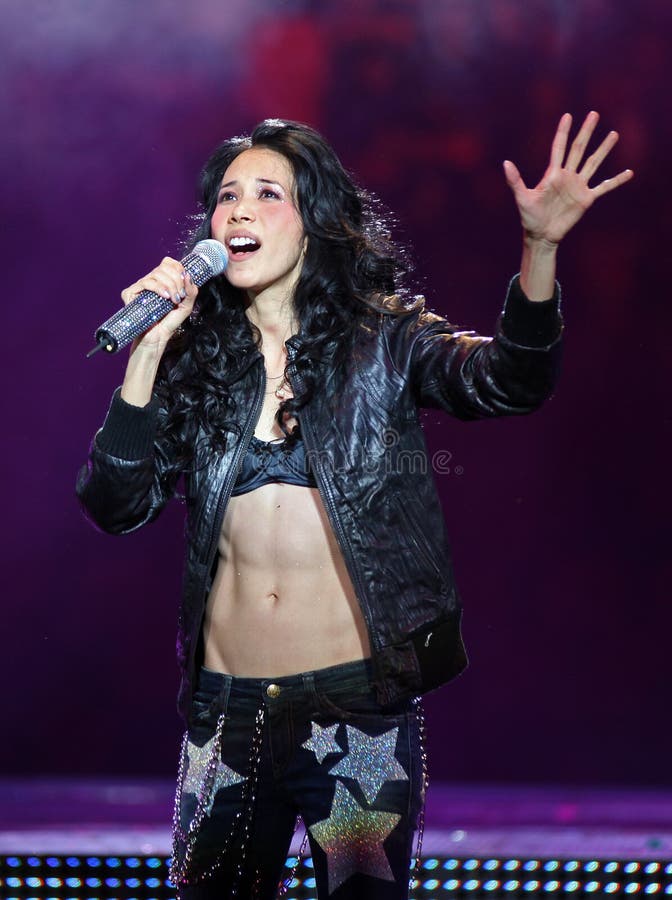 Karen Mok Beijing Concert 2009 Editorial Photo - Image of chinese, star ...