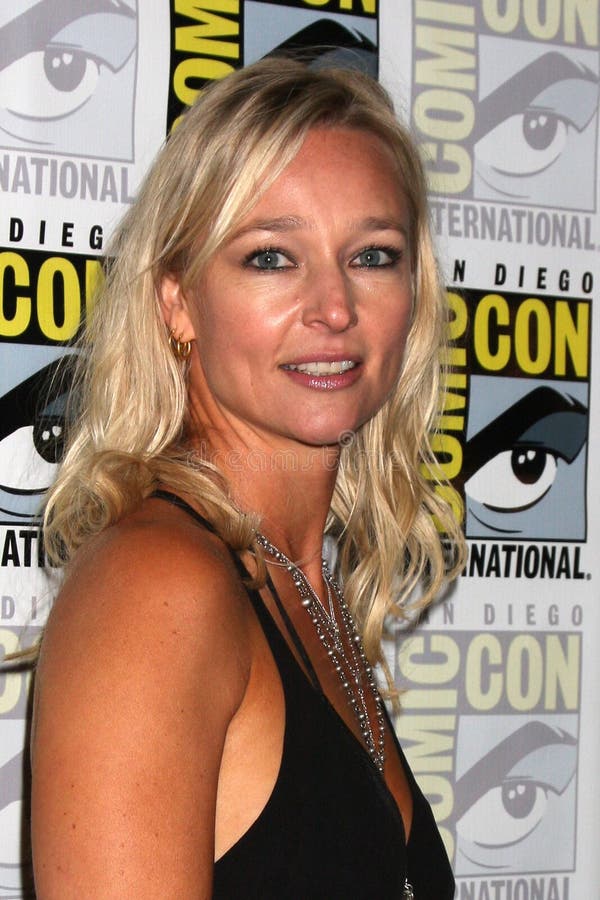 Kari Matchett editorial photo. Image of series, arriving - 38021511