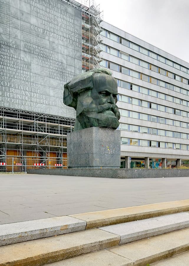 Karl Marx Monument, Chemnitz, Germany Editorial Image - Image of ...
