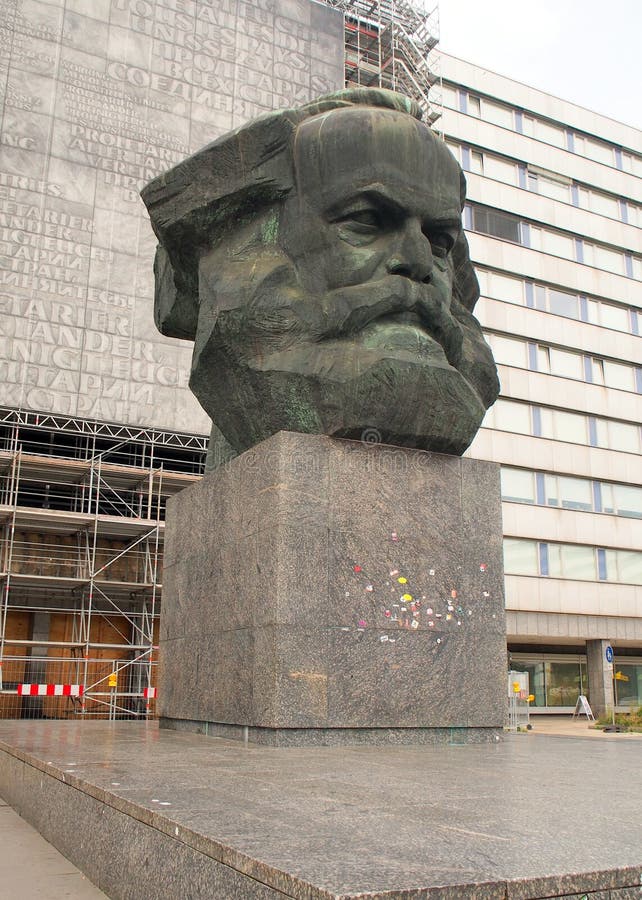 Karl Marx Monument, Chemnitz, Germany Editorial Image - Image of ...
