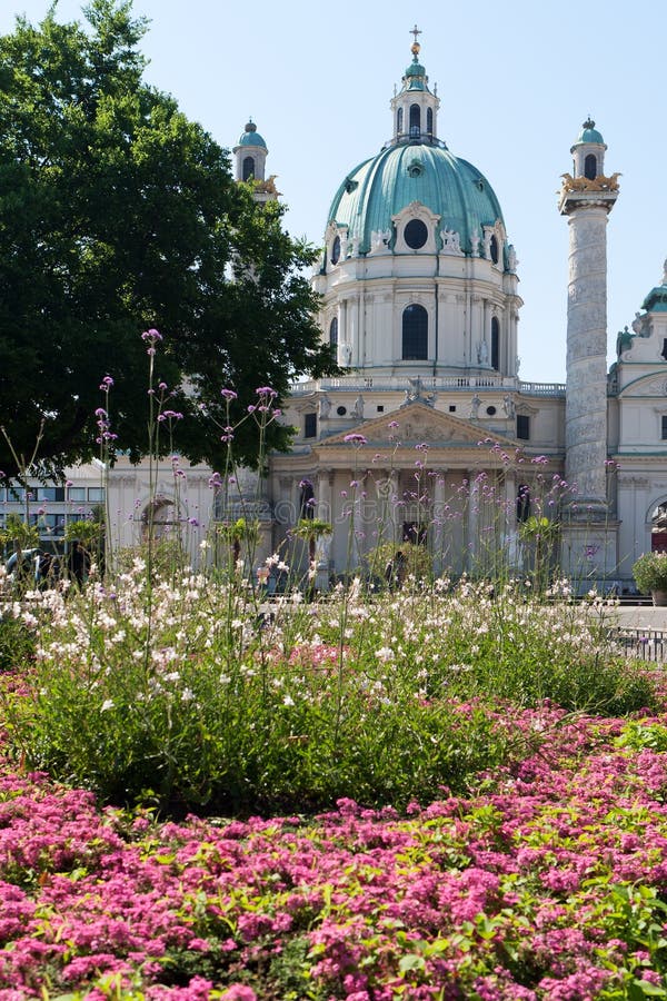 Karlskirche in Vienna stock photo. Image of famous, dome - 19866392