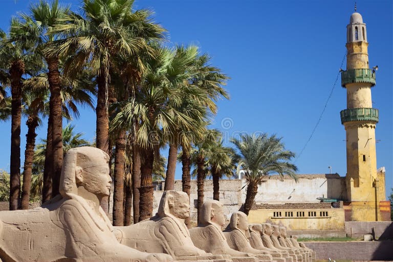 Karnak Temple Sphinxs stock image. Image of ankh, karnak - 1679331